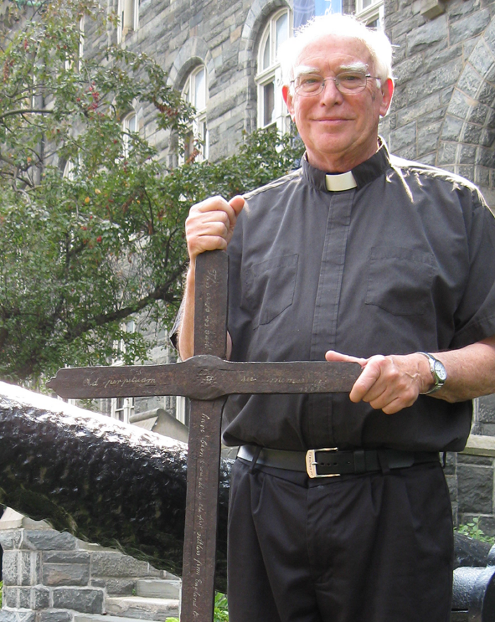 Papal Mass to Feature Dahlgren Chapel Cross | Campus Ministry ...